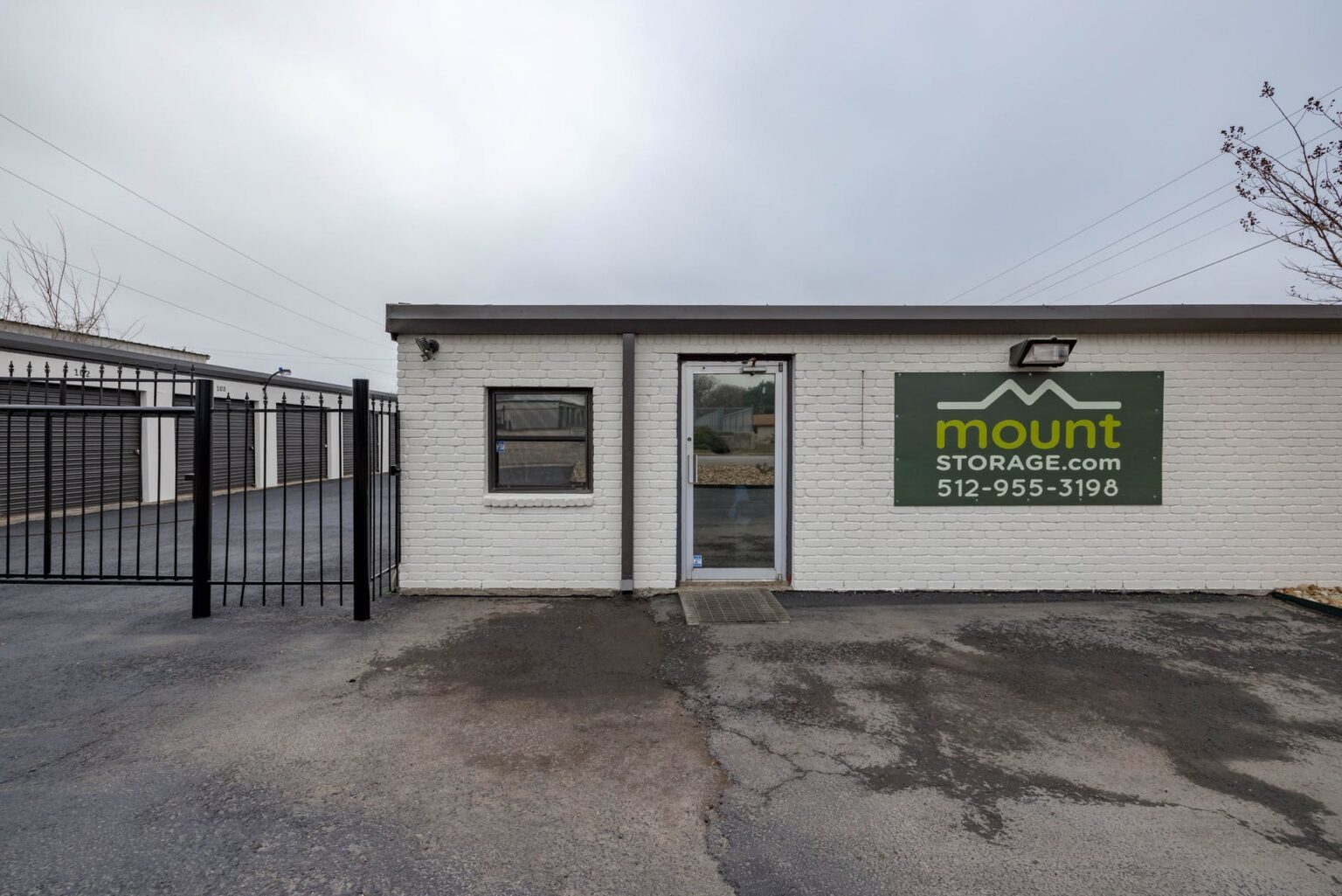 Taylor - Mount Storage - Texan Owned